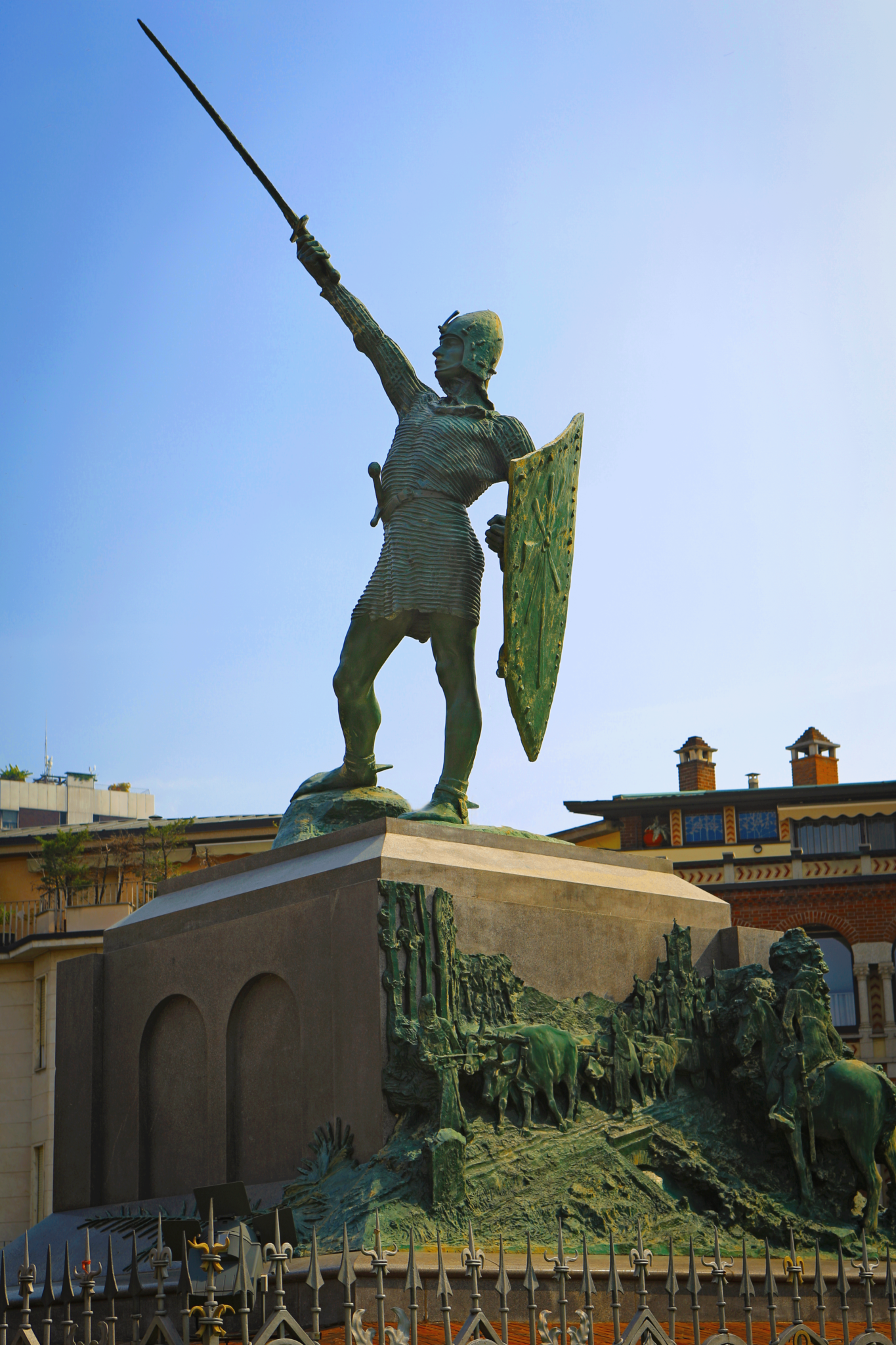 ebykr-alberto-da-giussano-monument-legnano-2 | Ebykr